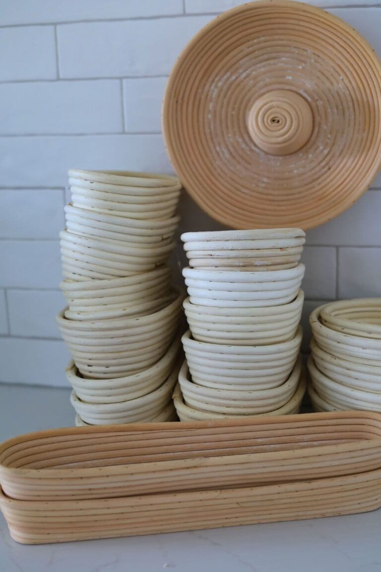 Banneton Size Guide: Choosing The Right Size Banneton For Dough Weight ...