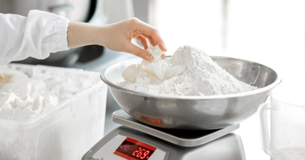 How To Score Sourdough Bread [best tips for scoring sourdough] - The ...