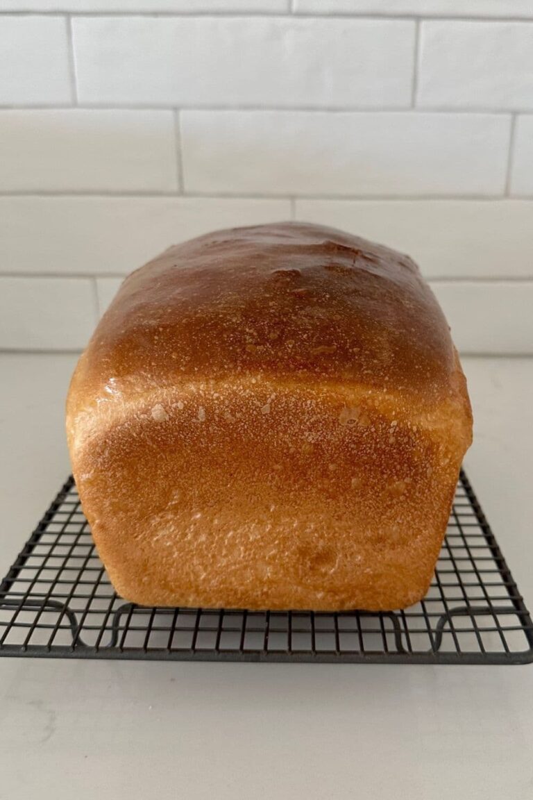 Best Sourdough Farmhouse White Sandwich Loaf [Easy Recipe] - The Pantry ...