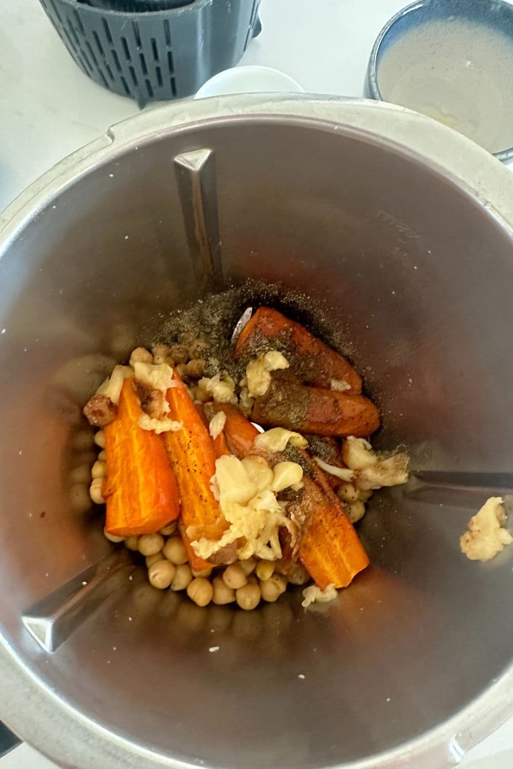 The Best Roasted Vegetable Hummus Recipe [no tahini] - The Pantry Mama