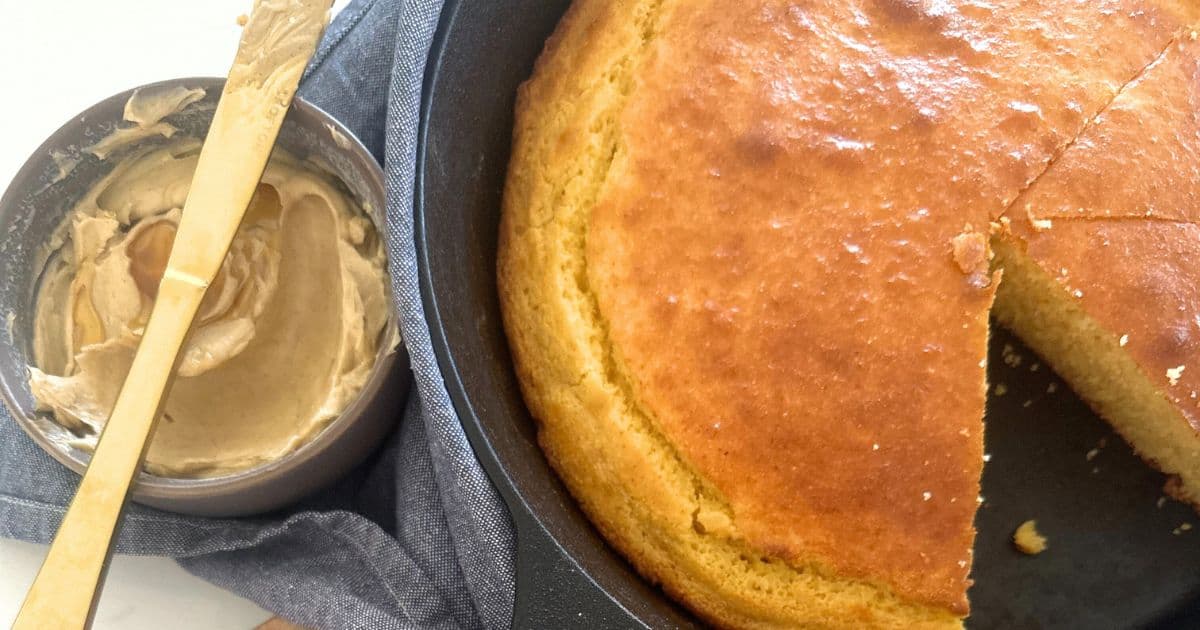 Sourdough Skillet Cornbread [easy discard recipe] - The Pantry Mama