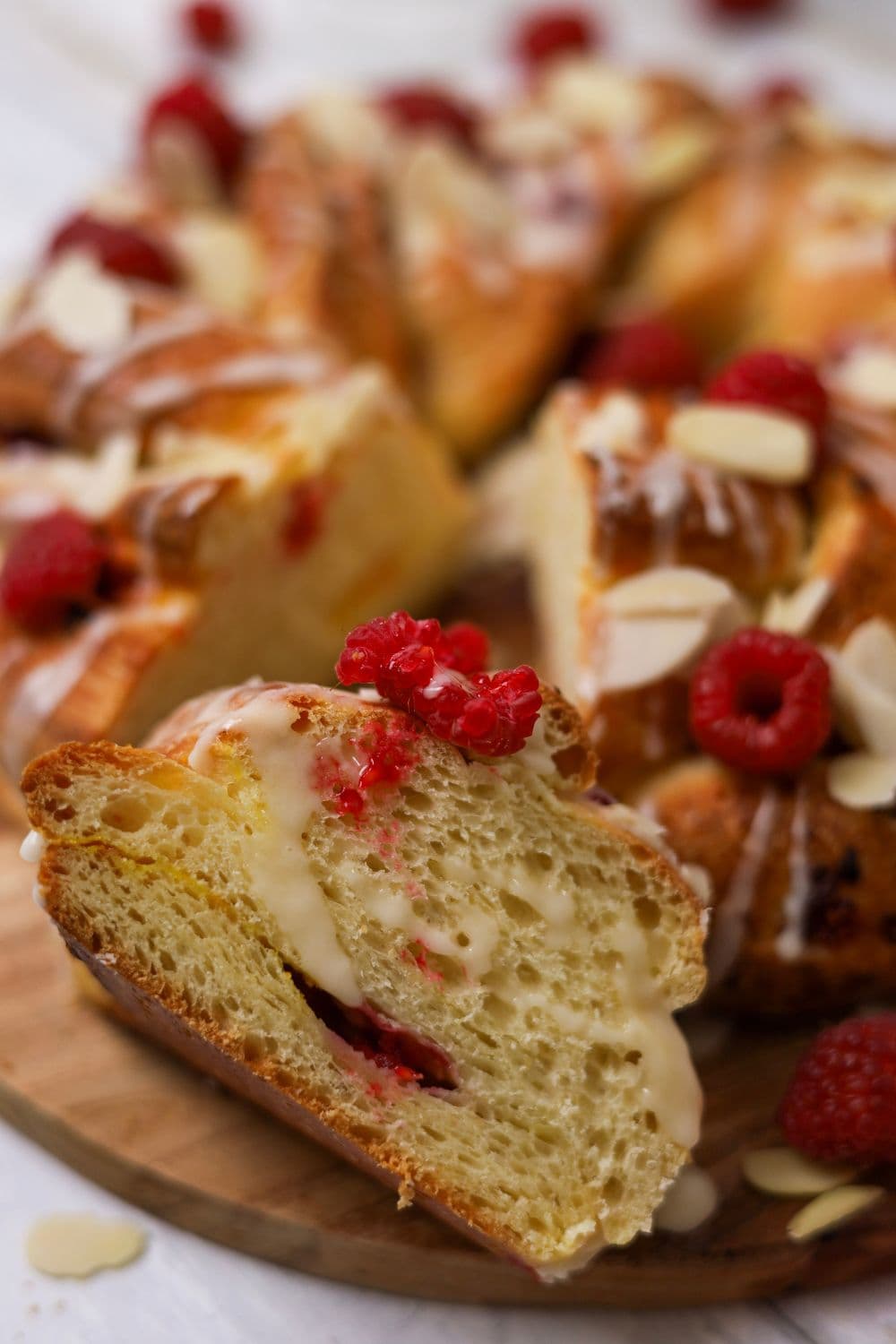 Festive Sourdough Braided Brioche Wreath [with raspberries and orange ...