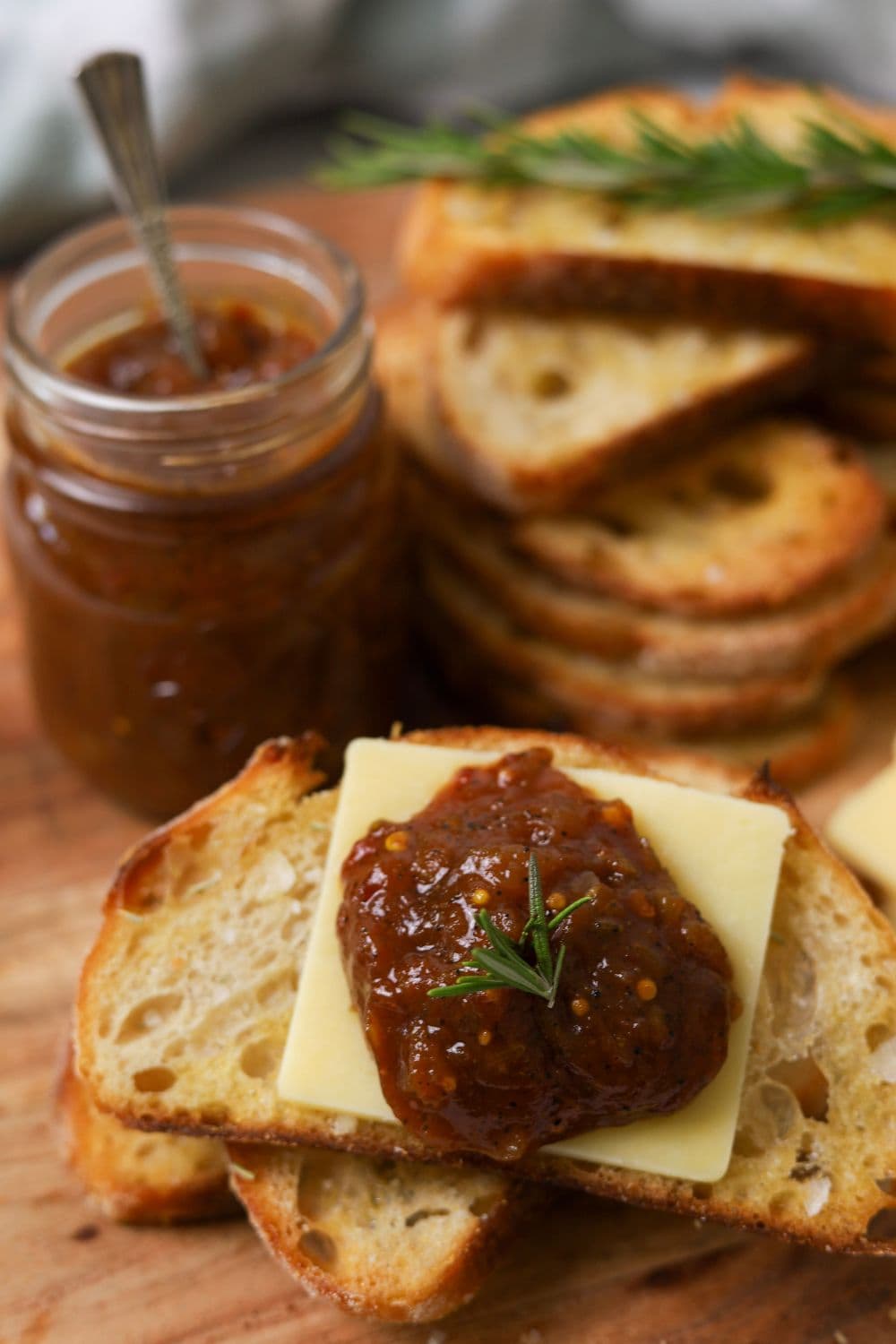 Chilli Tomato Relish - The Pantry Mama