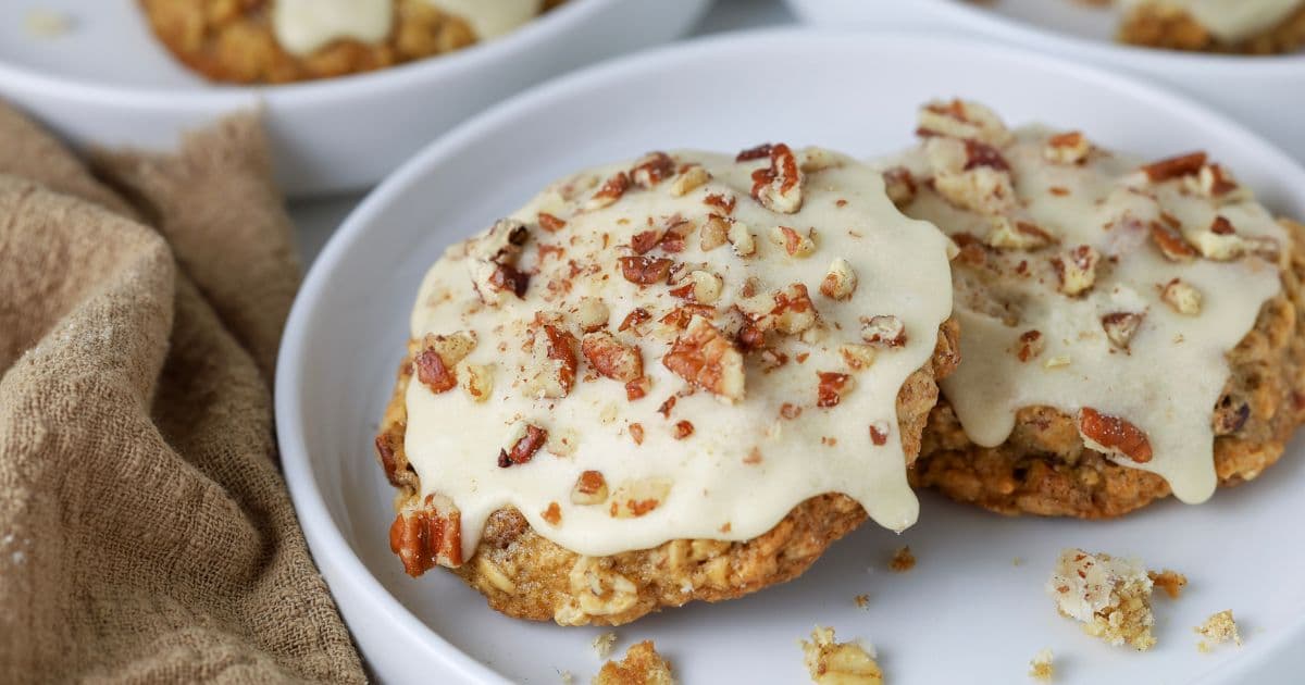 Maple Pecan Sourdough Oatmeal Cookies - The Pantry Mama