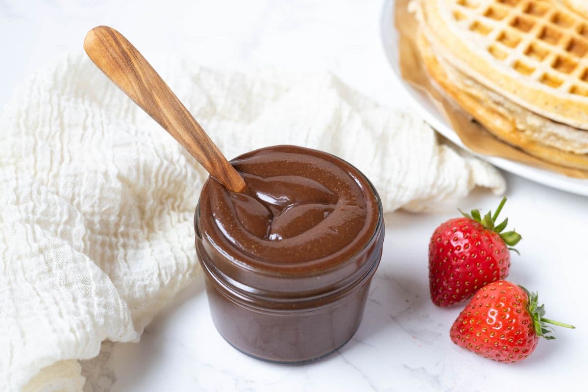 Homemade Nutella - The Pantry Mama