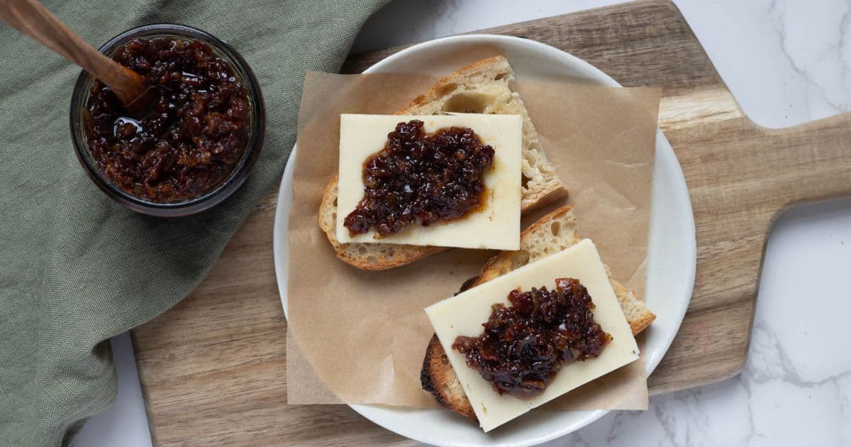 How To Make Bacon Jam - The Pantry Mama